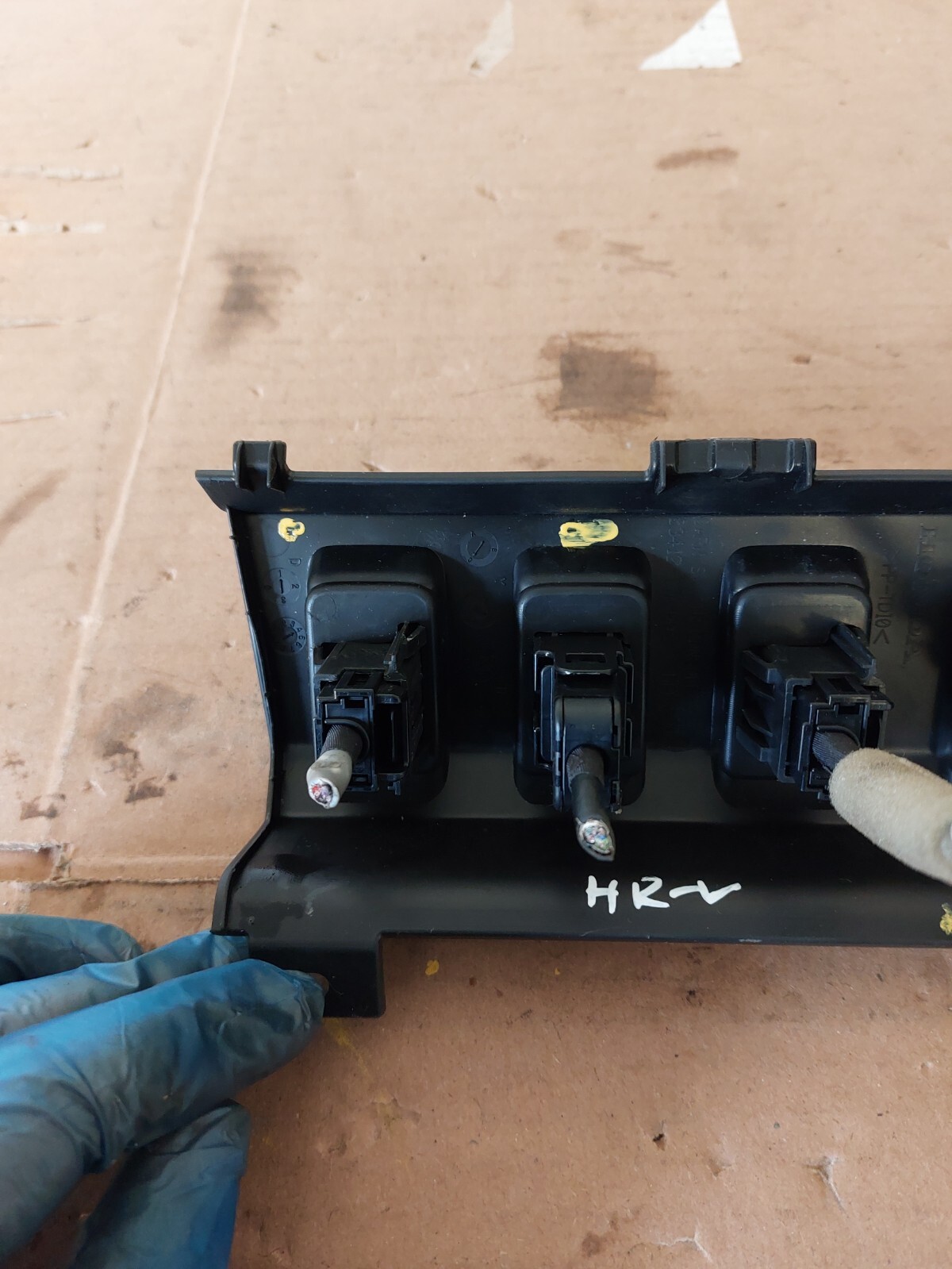 HONDA HRV HR-V MK2 RU 2020 POWER OUTLET USB AND HDMI PORTS WITH TRIM ...