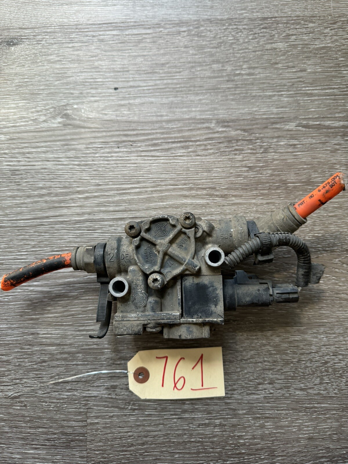 Bendix ABS Brake Valves & Air Brake Relay Valve Z013356R / T-5019483 ...