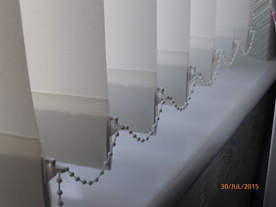 50 LINKS OF ROUND WHITE BEAD VERTICAL BLIND BOTTOM CHAIN FOR 5" x 127mm ...