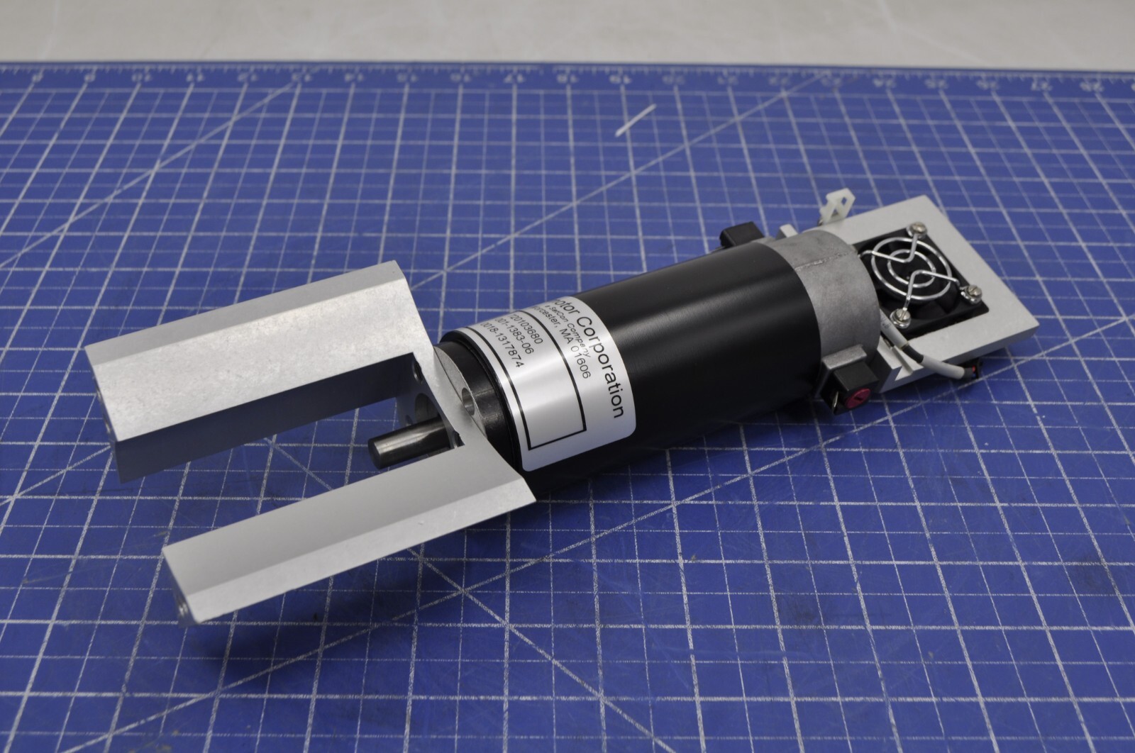 001-1383-06 / MTR5 ROBOT THETA MOTOR ASSY / APPLIED MATERIALS AMAT | eBay