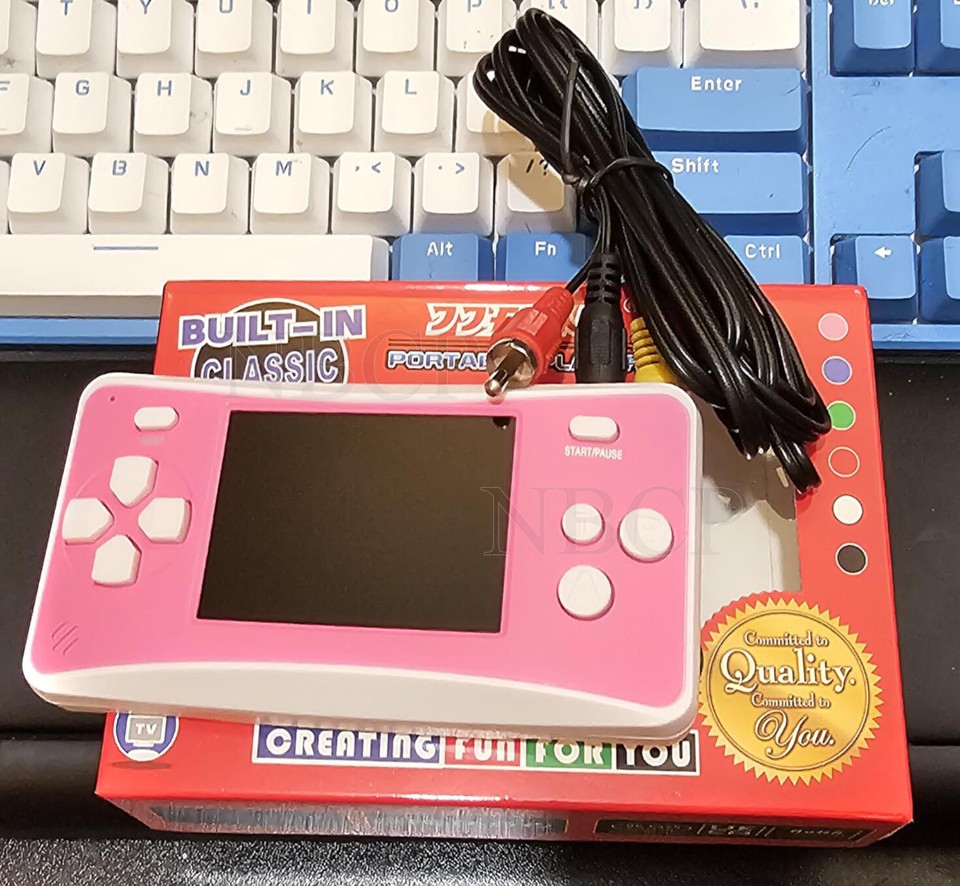 2.5 in LCD Screen Handheld Portable Retro Video Game Player Built-in ...
