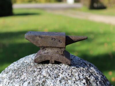 Russian Small Vintage Anvil For Jewellery. Weight 443 grams. | eBay