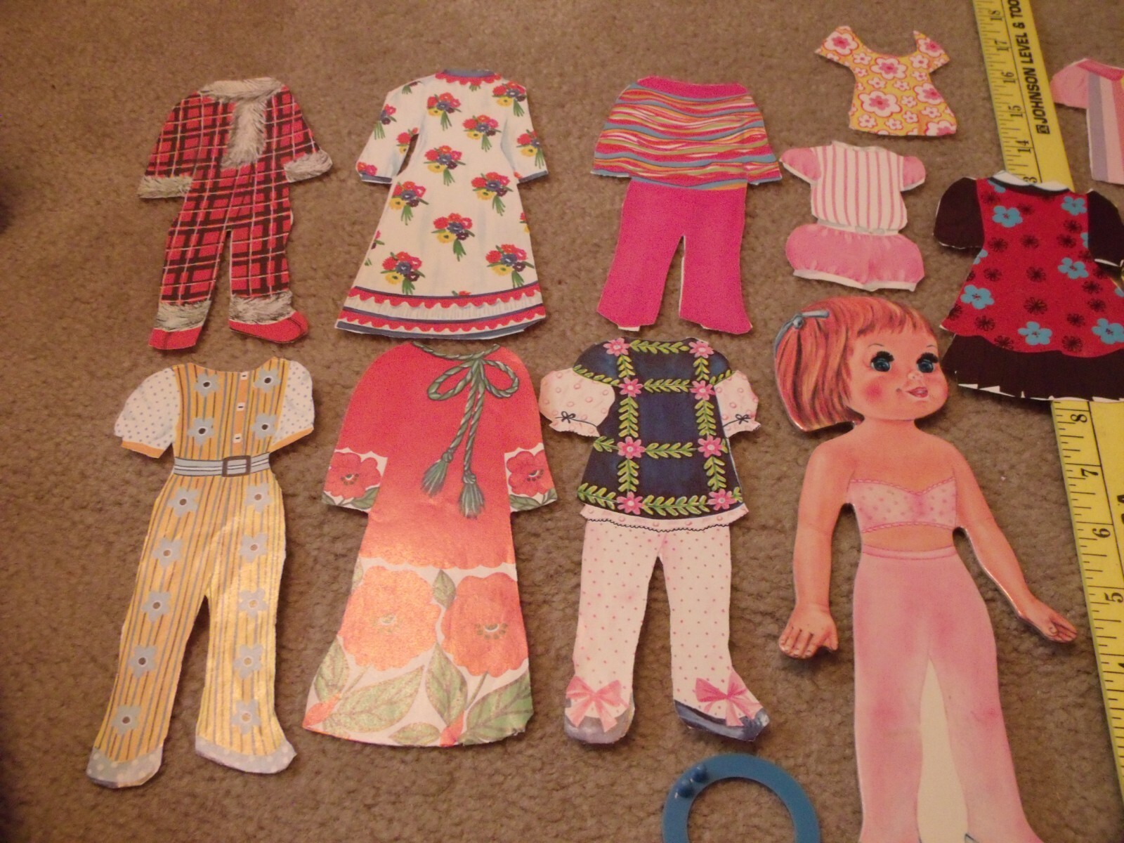1969 VINTAGE TIPPY TUMBLES PAPER DOLL SET WITH SEVERAL CLOTHES AND ...