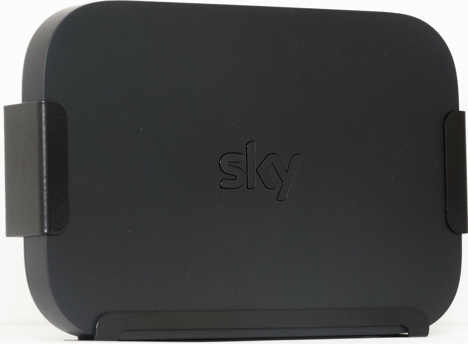 Sky Q Mini Box mount wall bracket Steel Sky Box Wall Mount UK Made Easy ...
