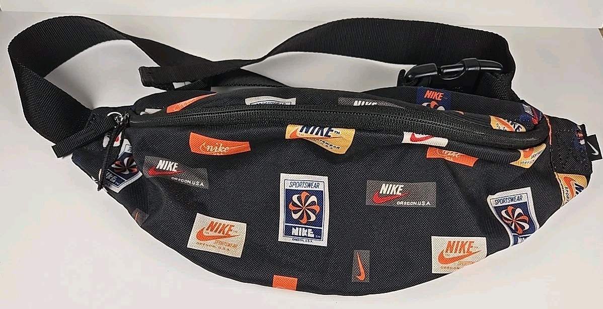 Nike Heritage Crossbody Multiple Nike Logo’s Triple P… - Gem