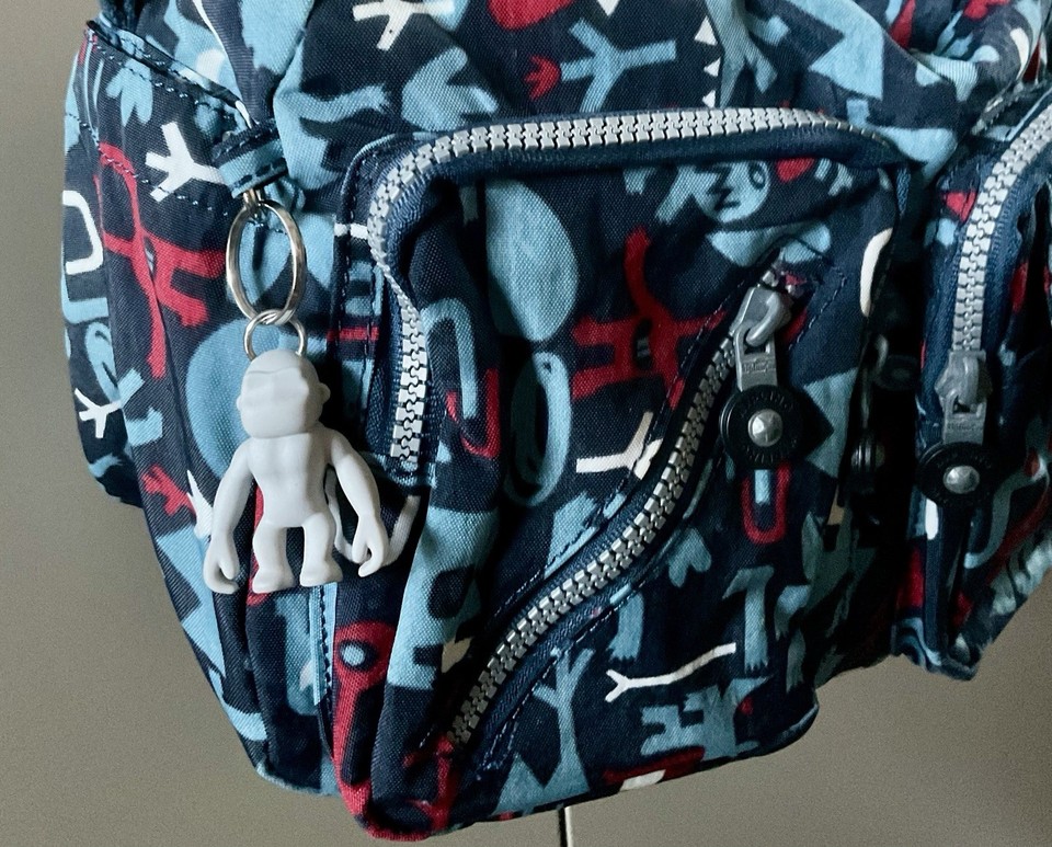 KIPLING HANDBAG WITH RARE MONKEY DESIGN AND MONKEY VGC .3,DAY DISPATCH ...