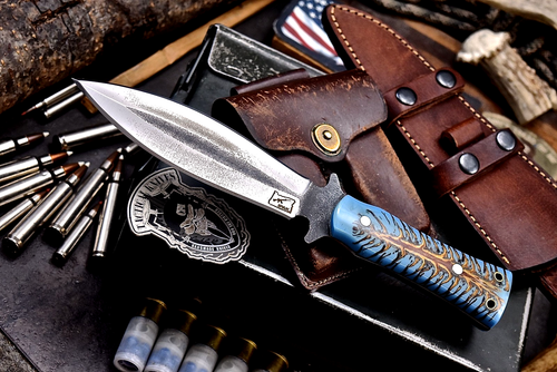 CFK IPAK Handmade D2 Custom BLUE PINE CONE Smatchet Dagger Hunting Shiv ...