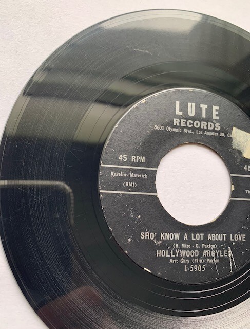 HOLLYWOOD ARGYLES-LUTE L-5905-SHO NO ALOT ABOUT LOVE-ALLEY OOP- 7" POP ...