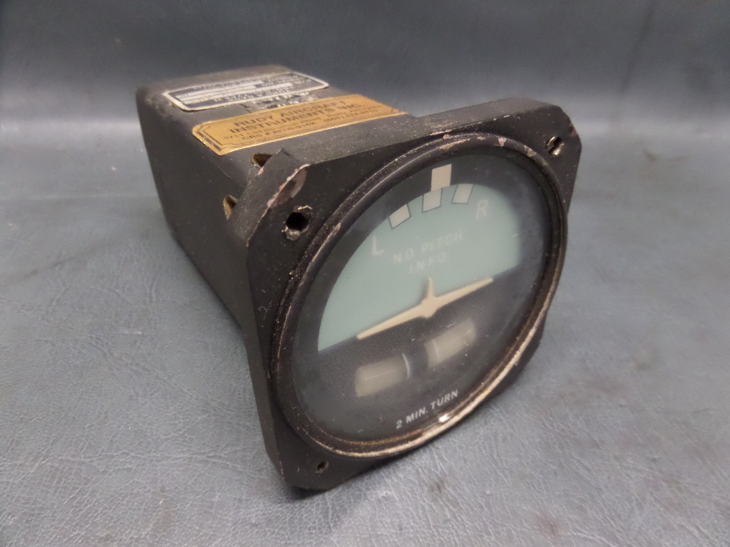 AIRCRAFT AVIATION TURN AND BANK INDICATOR 52D75-10 EDO-AIRE MITCHELL ...