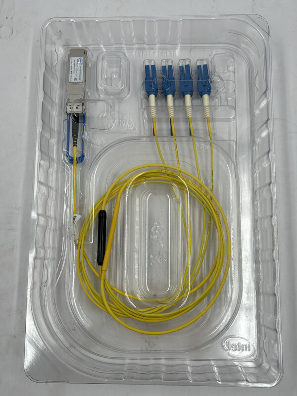 Intel SPTSBP3PCCWA002 100G QSFP28 PSM4 1310nm to 4x25G LC Cable for ...