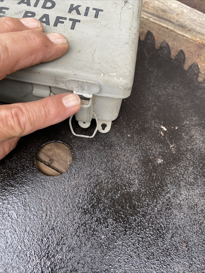 WW2 US Military Aluminum Life Raft First Aid Kit Box, Navy | eBay