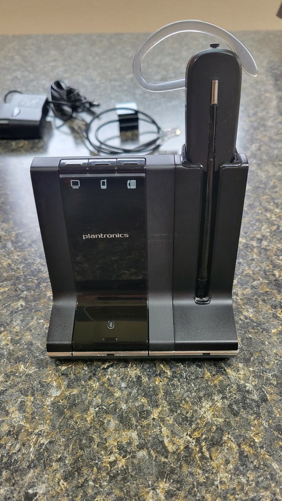 Plantronics Mono Wireless Headset with WO2 Charging Base USB | eBay