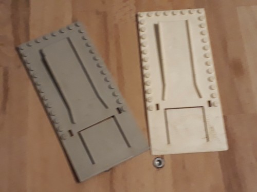 Lego 820 2x Grundplatte Garage Alt 8 x 18 Grau/OldGray / weiss Rarität ...