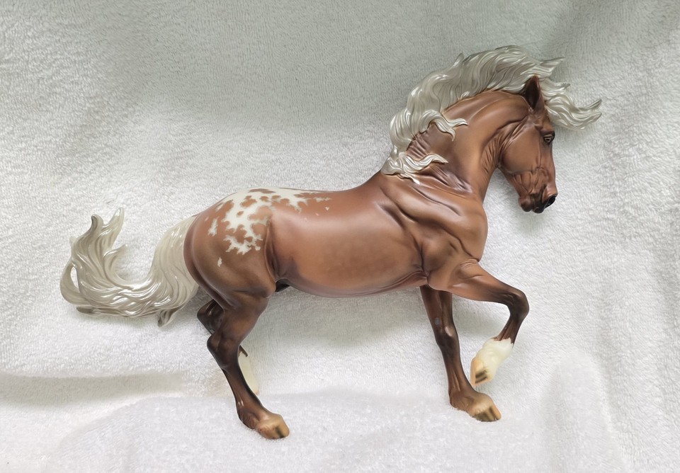 Breyer - Fireheart - Premier Club 2021 with Box, Bag, and COA | eBay