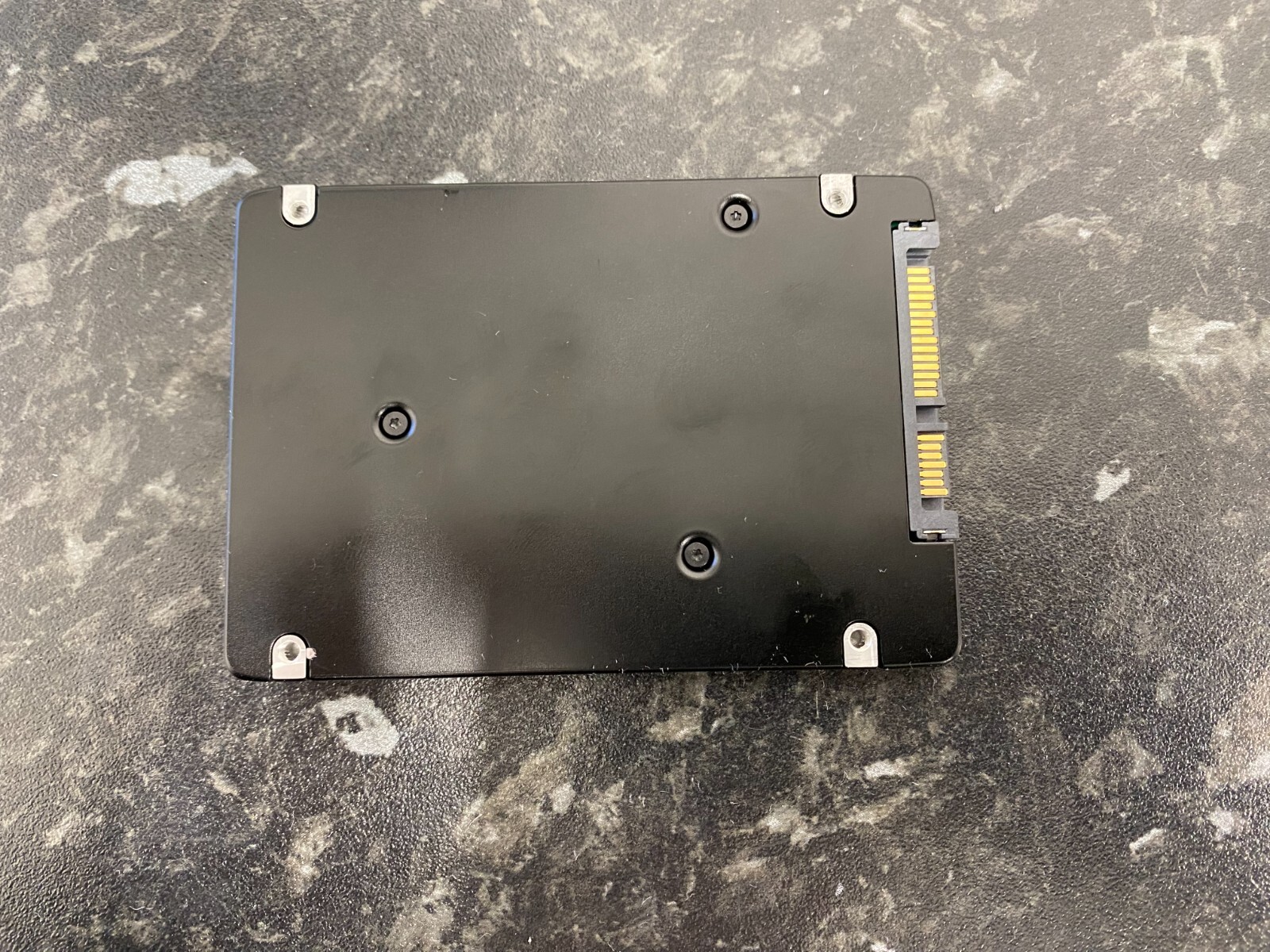 Samsung Pm883 1.9TB Enterprise SSD Storage Drive - MZ7LH1T9HMLT-00005 ...