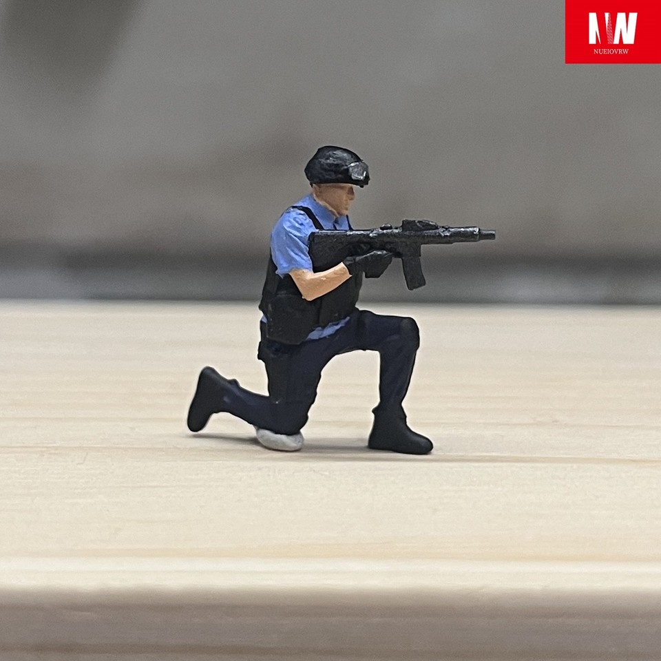 Diorama 1:87/64/43 Police Doll Set Military Force Training Figure Model ...