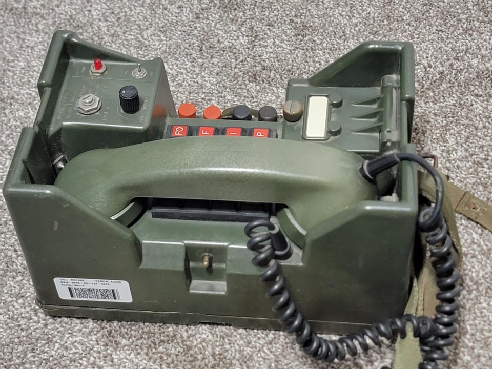 Vintage Military Telephone Set TA-838 TT Field Phone Radio 2 / 4 Wire ...