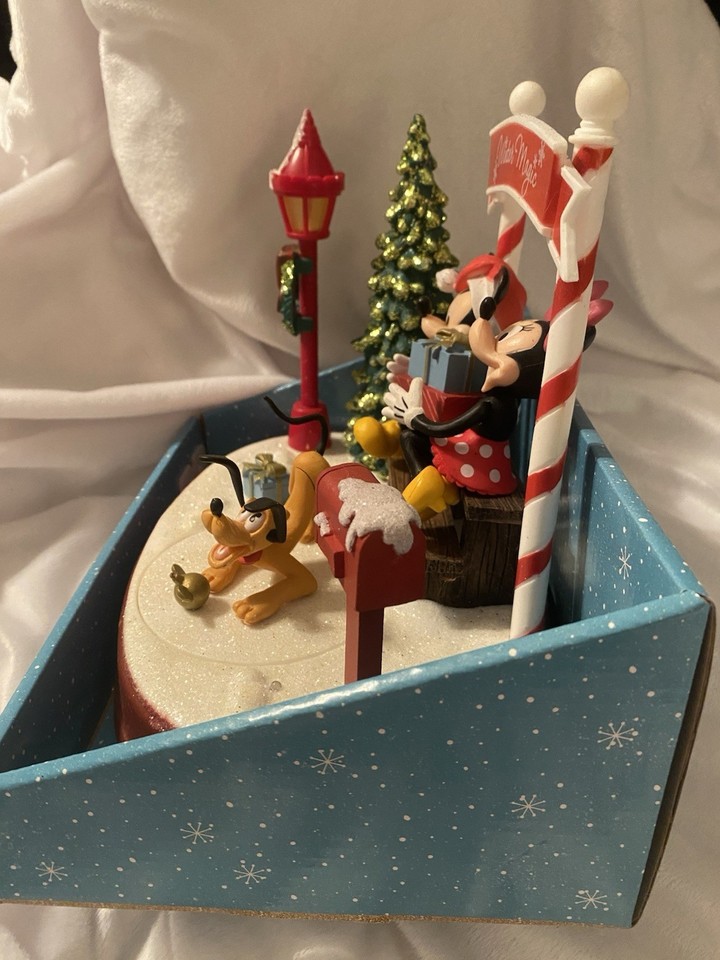 Disney Christmas Animated Mickey & Minnie Mouse Light Up Musical 4 ...