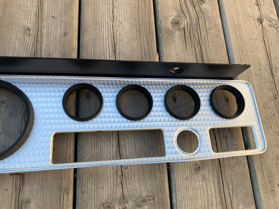 70-81 TRANS AM SPUN ALUMINUM DASH GAUGE BEZEL A/C VERY GOOD CONDITION ...