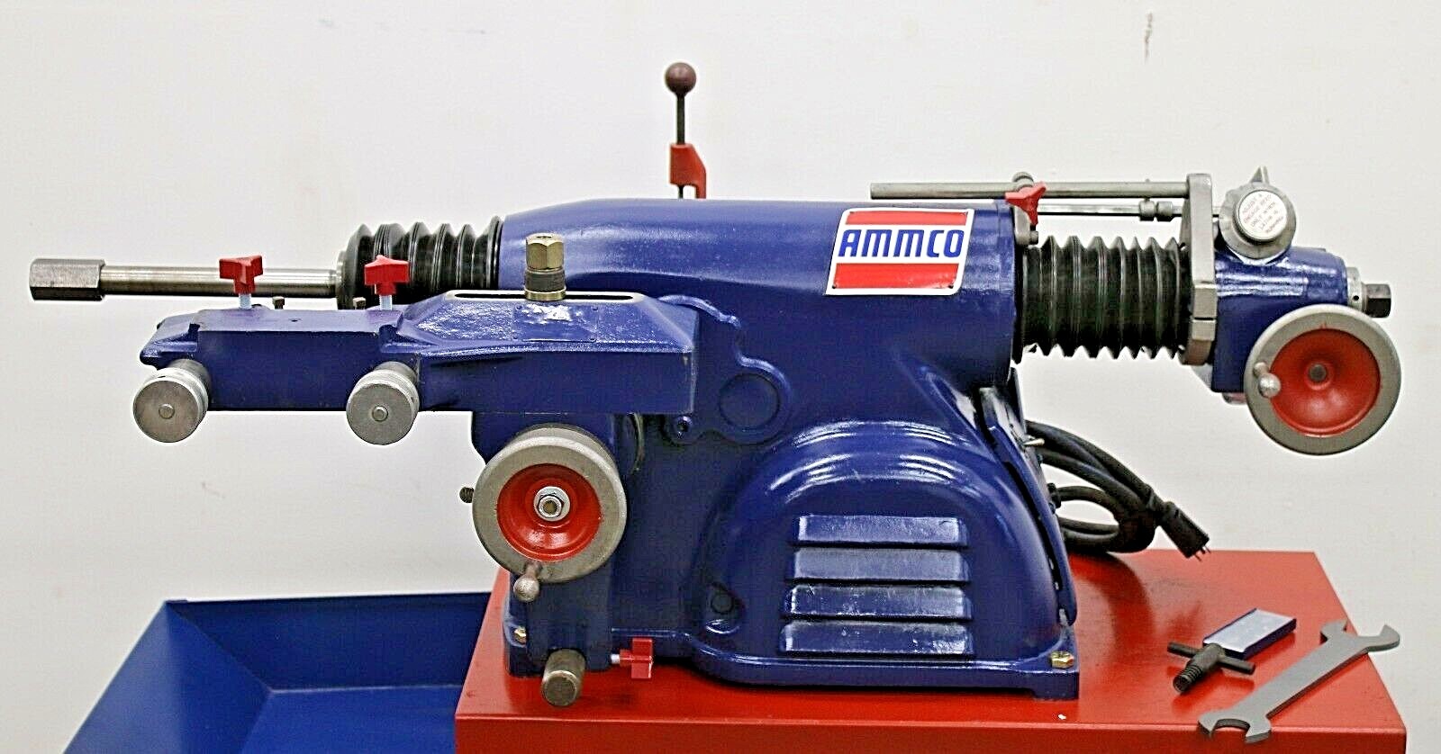 Ammco 4000 Disc & Drum Brake Lathe Loaded w/ 3-Jaw Double Chuck Adapter ...