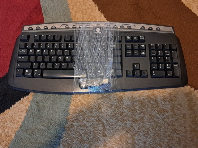 Gyration GC15FK 2.4GHz Wireless Full-size Keyboard With USB Receiver ...