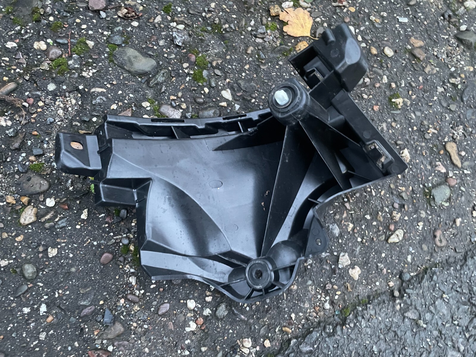 Bumper Holder Guide Rear Right Audi Q8 4M RSQ8 4M8807394 | eBay UK