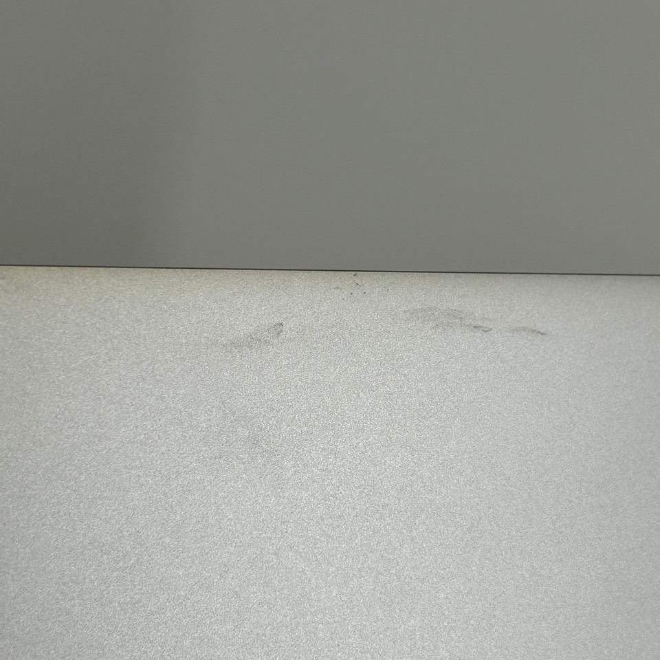 Dell XPS 15 9530 FHD+ 2.4GHz i7-13700H 32GB 1TB SSD RTX 4050 - Bad ...