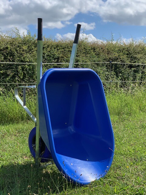 WHEELBARROW 160L PUNCTURE PROOF Tyre Wheel Heavy Duty Blue Stable ...