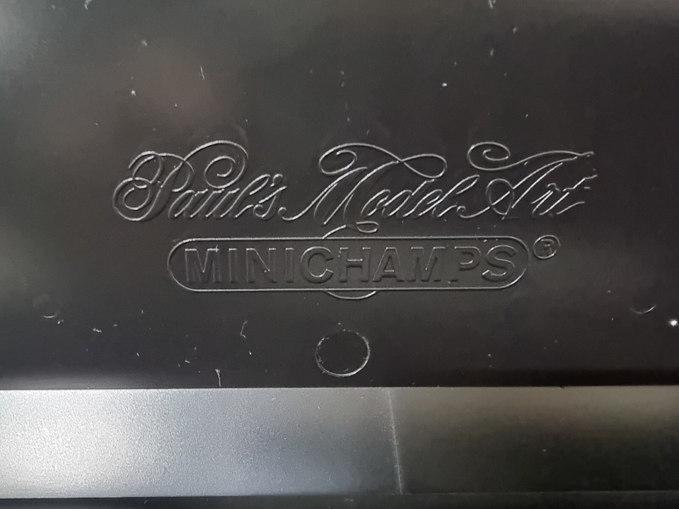 NEW MINICHAMPS BMW MINIATURE M2 COUPE G87 TWILIGHT PURPLE 1:18 SCALE ...