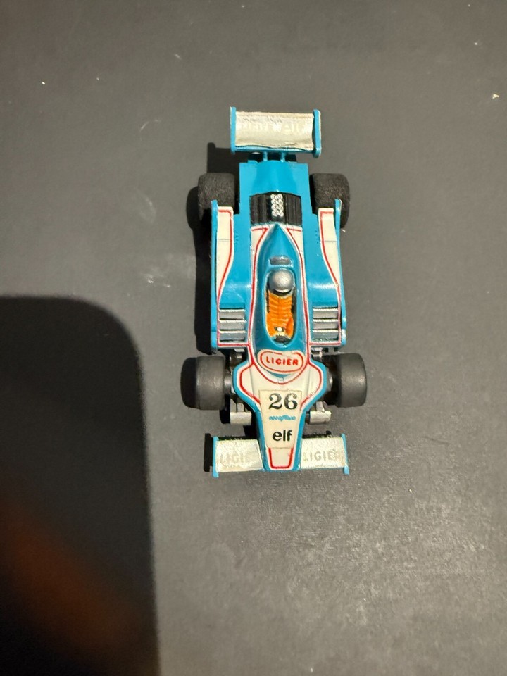 Aurora AFX GPLUS #1785 LIGIER #26 Formula 1 HO SLOT CAR - Blue/Red ...