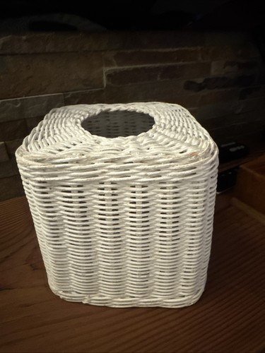 Tissue Box Cover Woven White Wicker Farmhouse Granny Core Cottage Core ...