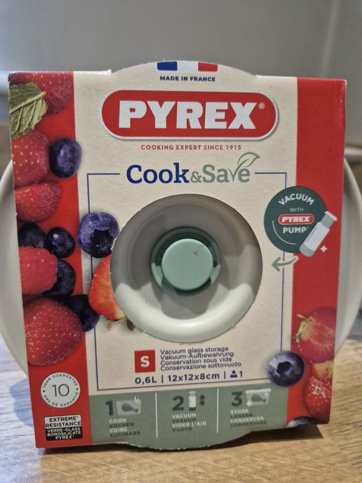 Pyrex Cook And Save S 0.8L & 0.6L Glass Storage containers With Vacuum ...
