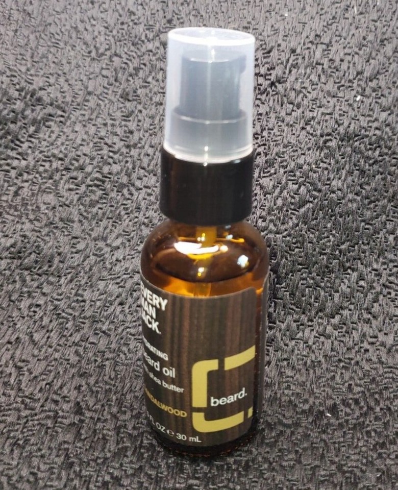 PAMPER YOUR MAN Bundle ( 2 items )1 Bloomi Body Oil & 1 Every Man Jack ...