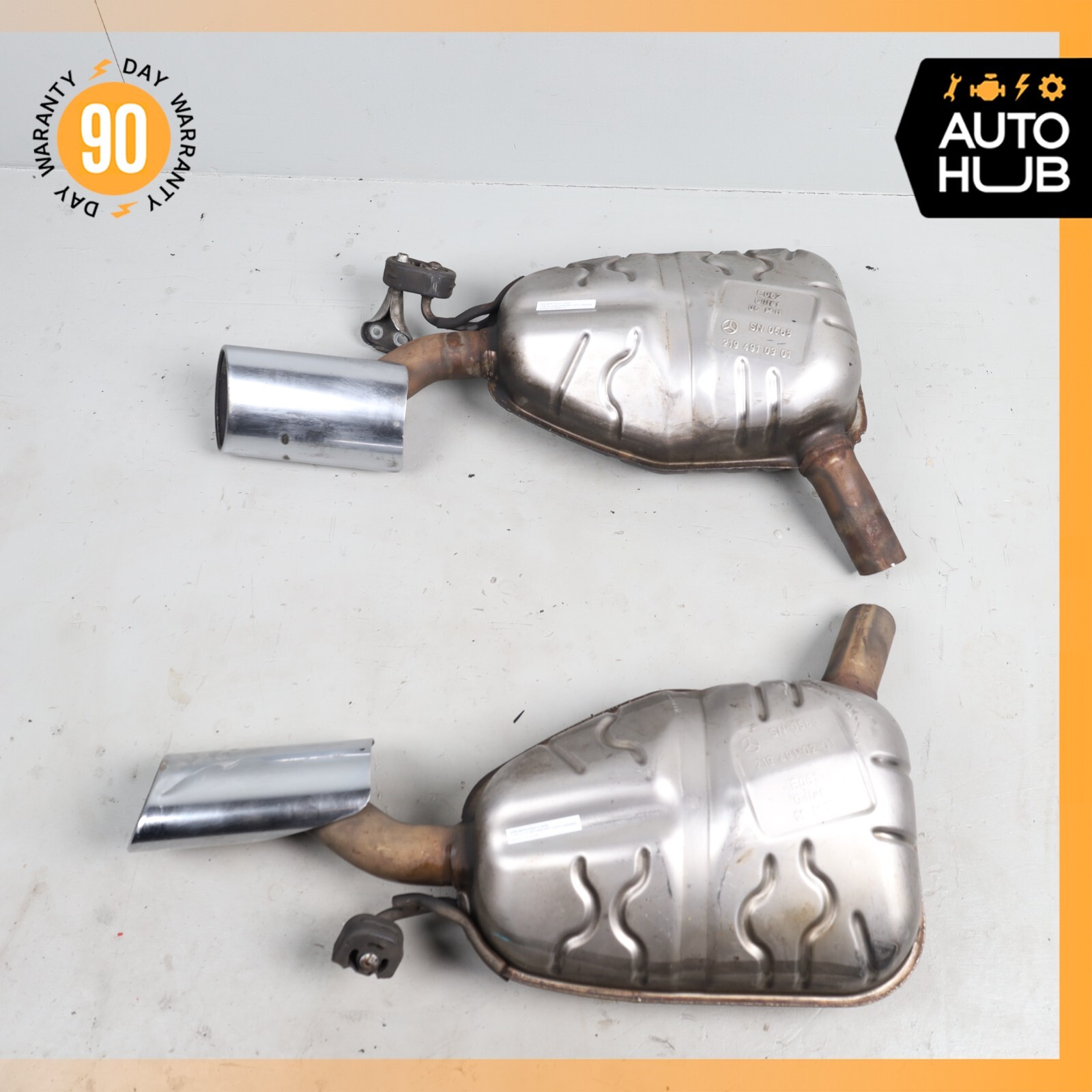 06-08 Mercedes W219 CLS500 CLS550 Exhaust Muffler Mufflers Right And ...
