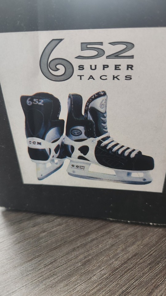CCM Super Tacks 652 Ice Hockey Skates Size 8. Never Used! | eBay