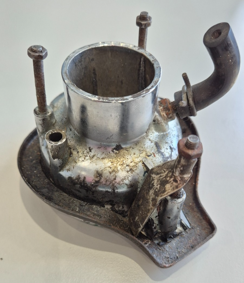 Triumph STAG **FUEL / GAS tank filler cap ** Good Used - 718750 - NO ...