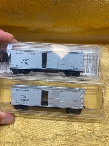 Set of 2 N Scale USN United States Navy Box Car Model Train Cars Micro ...