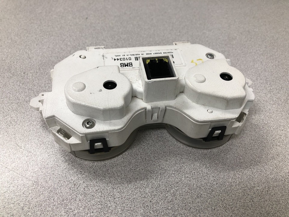 2004-2006 Pontiac GTO OEM JHP center dash dual gauge volt & oil RED ...