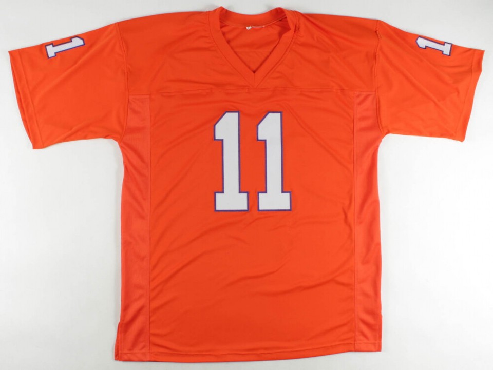 Isaiah Simmons Signed Clemson Tigers Jersey (Beckett COA)2020 1st Rd Pk ...