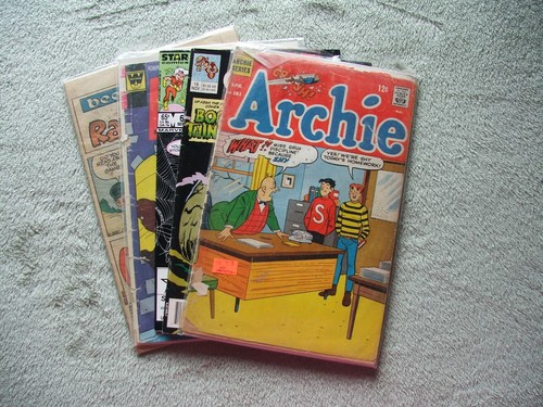 Lot of 5 Comics Archie, Planet Terry, Beetle Bailey, Robin Hood, Chip n ...