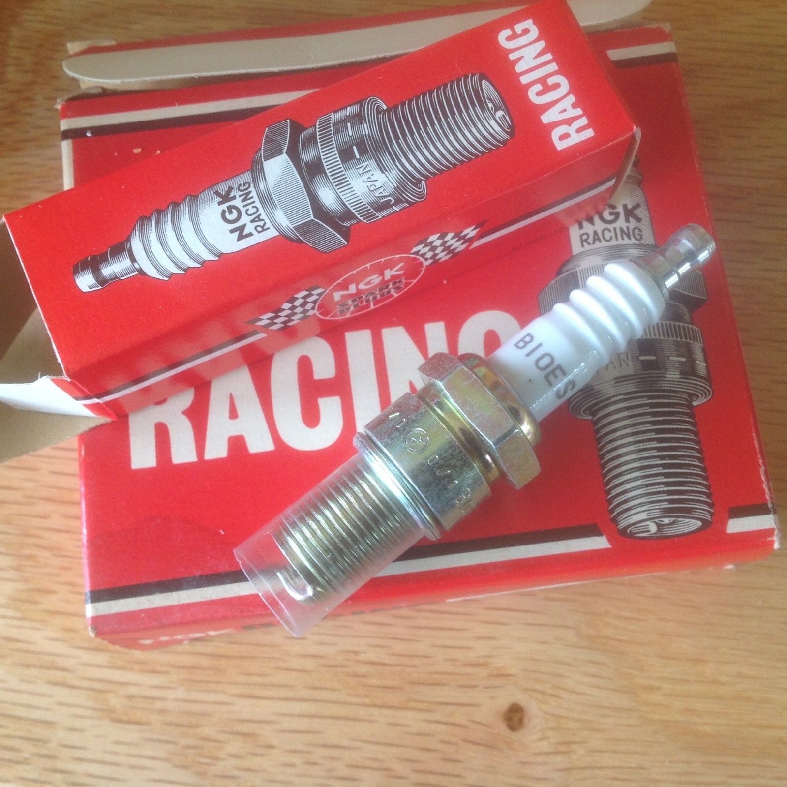 NGK B77HC - Alternative spark plugs