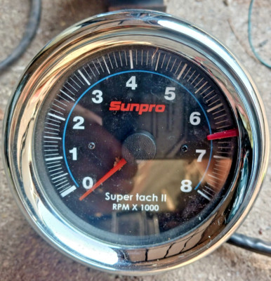 SUNPRO SUPER TACH II 8000 RPM TACHOMETER CHROME BEZEL + BRACKET BLUE ...