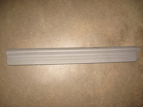 1998 99 00 01 02 FITS SUBARU FORESTER RT FRONT DOOR ROCKER SILL TRIM ...