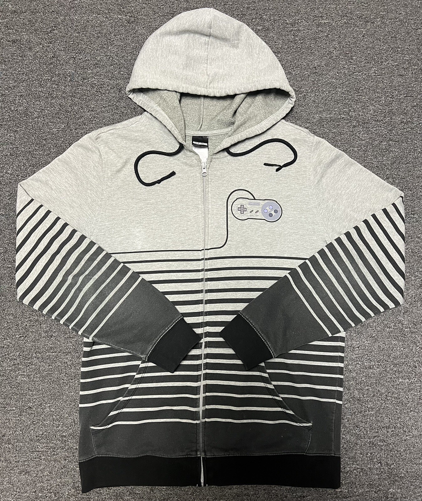 Super Nintendo SNES Limited Edition Jacket Size Large - Gem