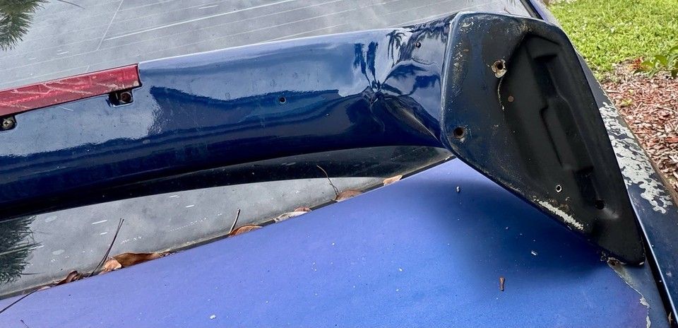 TRD STYLE Rear Wing W/ 3rd brake light. Toyota SXE10/GXE10 Altezza ...