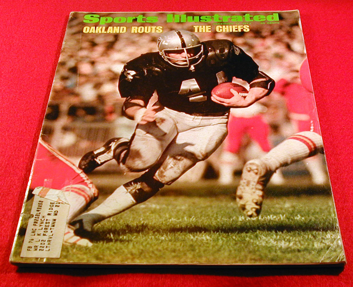 1973 OAKLAND RAIDERS DEFEAT KANSAS CITY CHIEFS Sports Illustrated | eBay