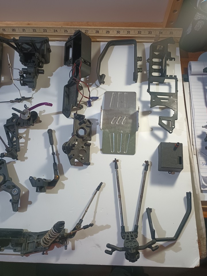 RC Lot Of 34 Pieces Mix RC Replacement Parts Pre-owned Random Hobby ...