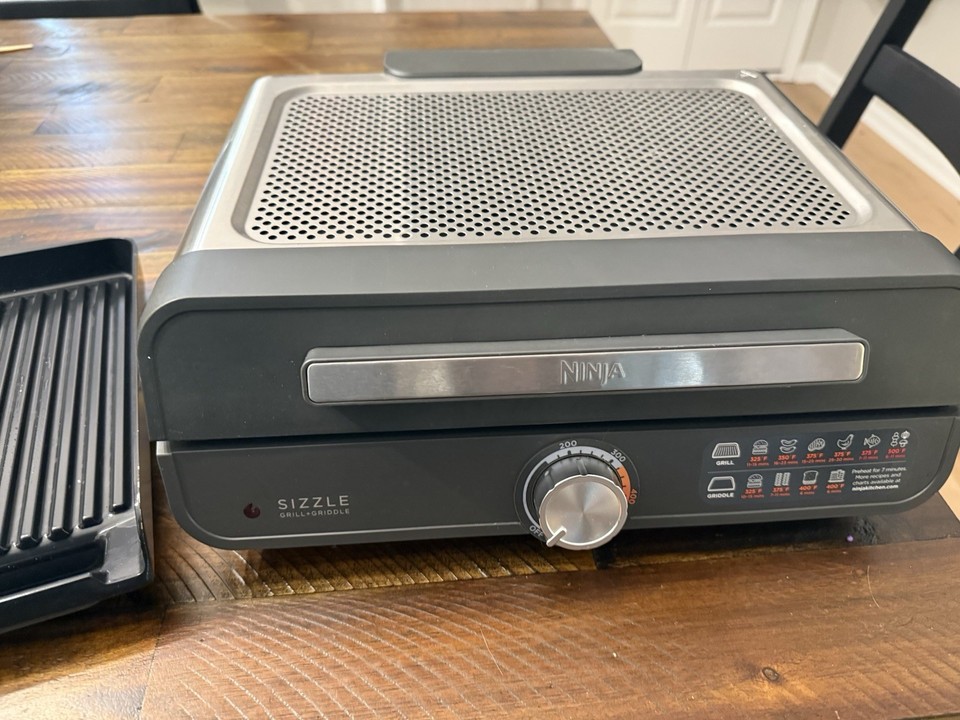 Ninja GR101 Sizzle Smokeless Indoor Grill & Griddle Ceramic Plate ...