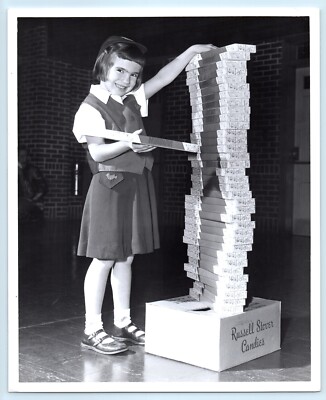 Press Photo CAMP FIRE GIRLS Selling Candy Russell Stover Candies 1950 ...