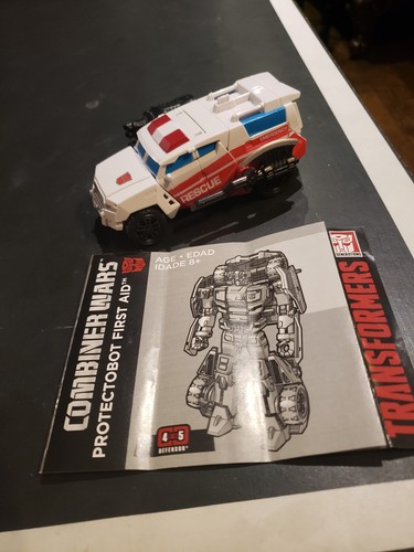 Transformers Combiner Wars Protectobot First Aid | eBay